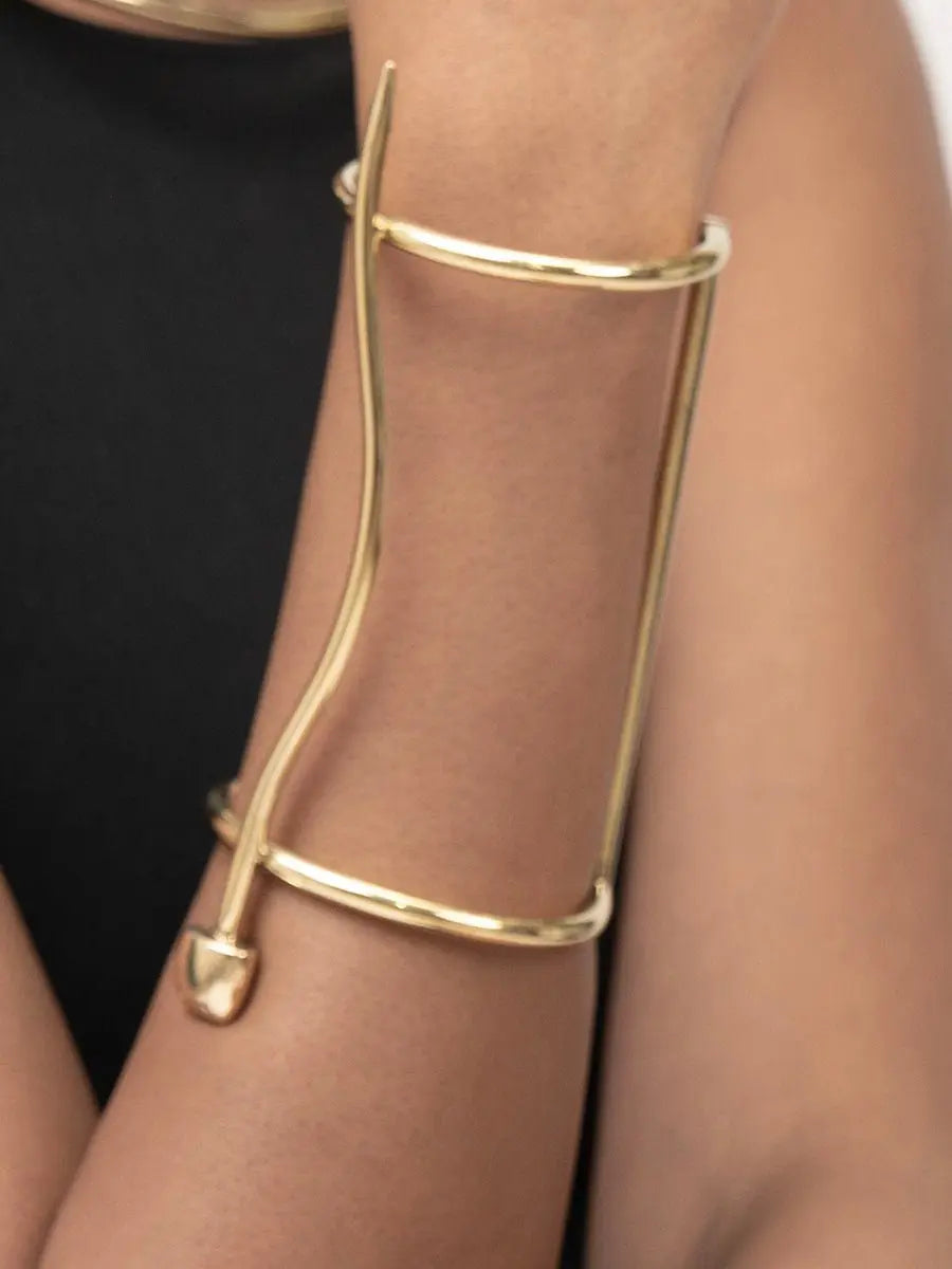 Elegant Brass Bracelet for a Timeless Look | Adele Dejak
