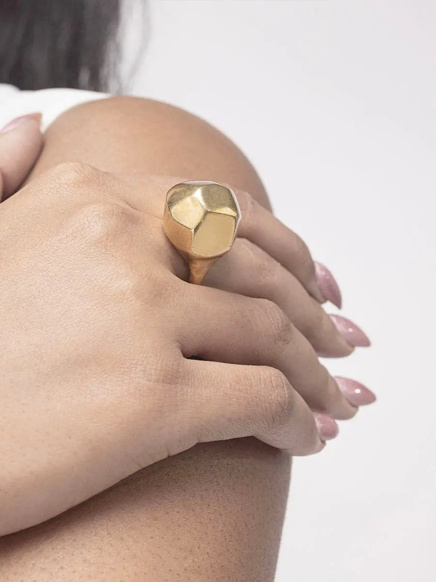 Jules Ring – Adele Dejak